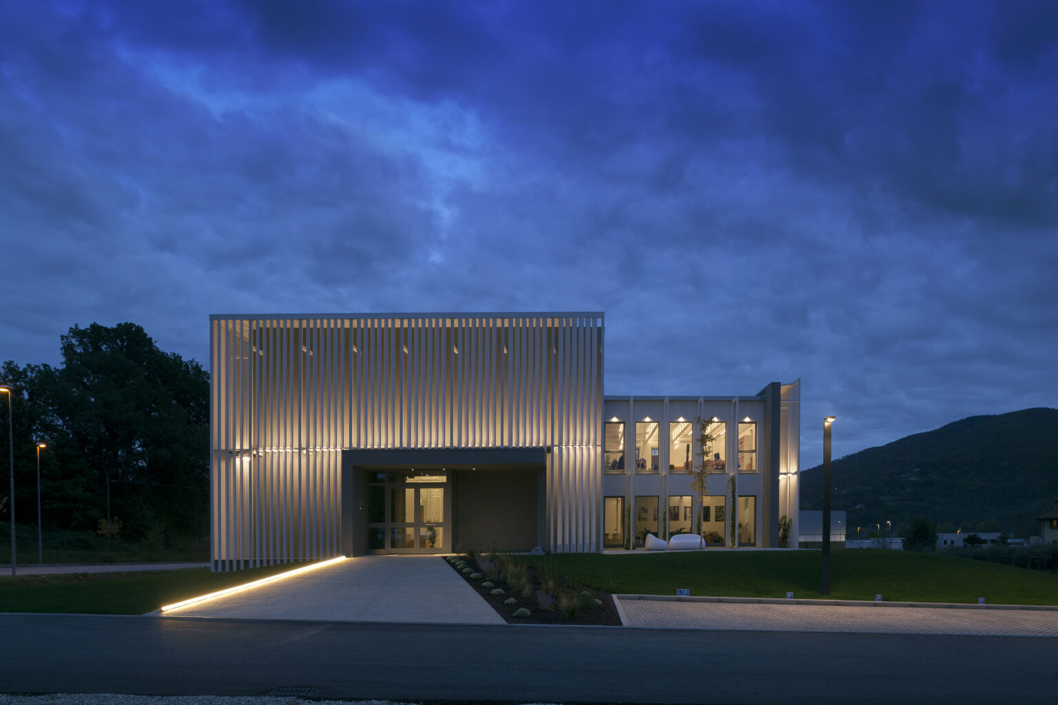 Introducing Linea Light - LPA Lighting